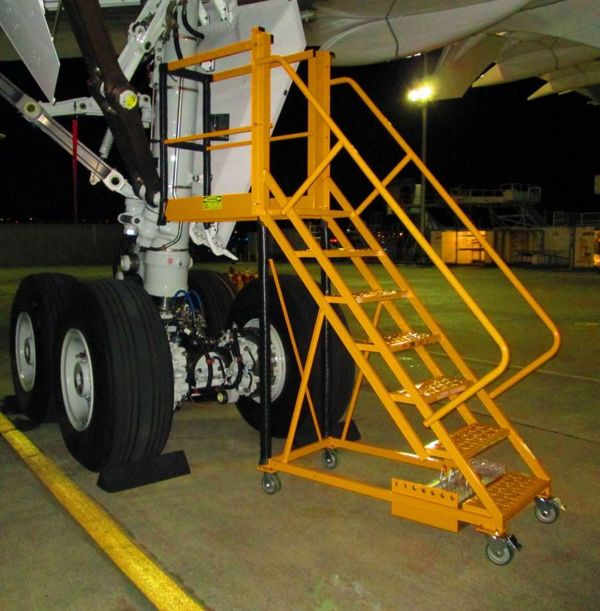 Mobile Cantilever Work Platform | Warner Specialty Products Mobile Cantilever Work Platform | Warner Specialty Products